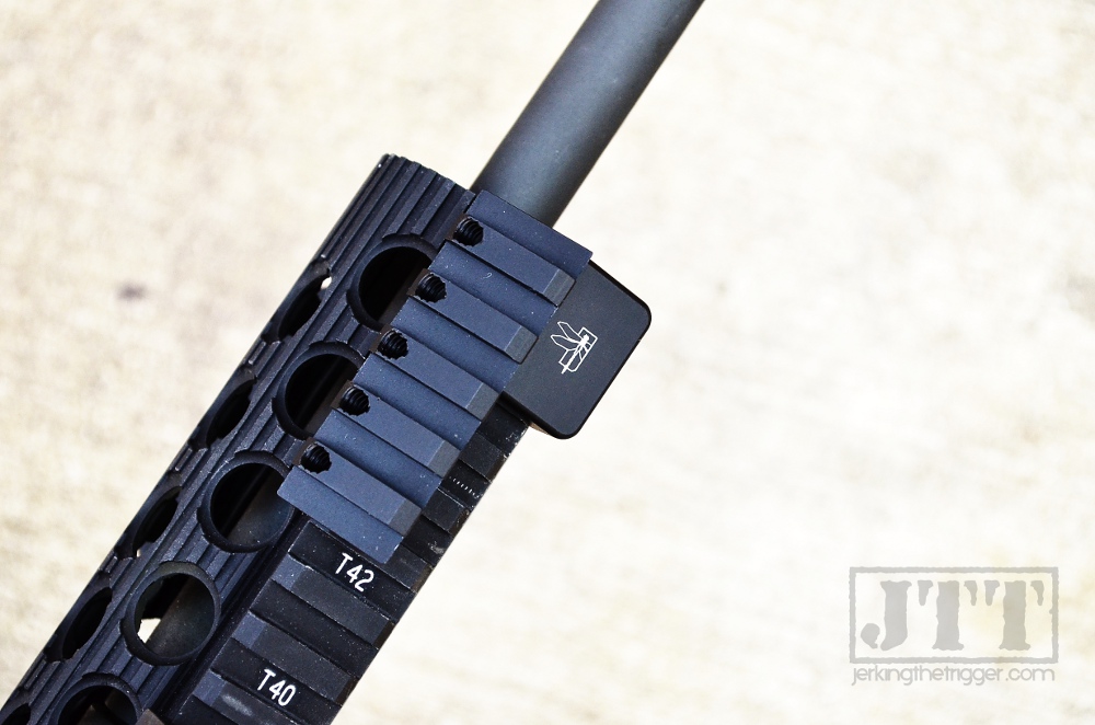 Review: THORNTAIL Offset Adaptive Light Mount from Haley Strategic ...