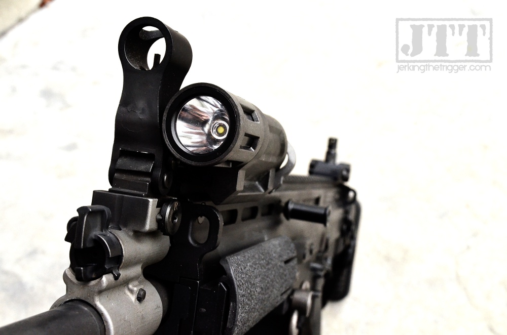 Review: THORNTAIL Offset Adaptive Light Mount from Haley Strategic ...