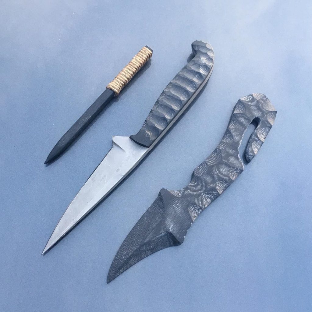 knife2meetyou Non-Metallic Knives | Jerking the Trigger