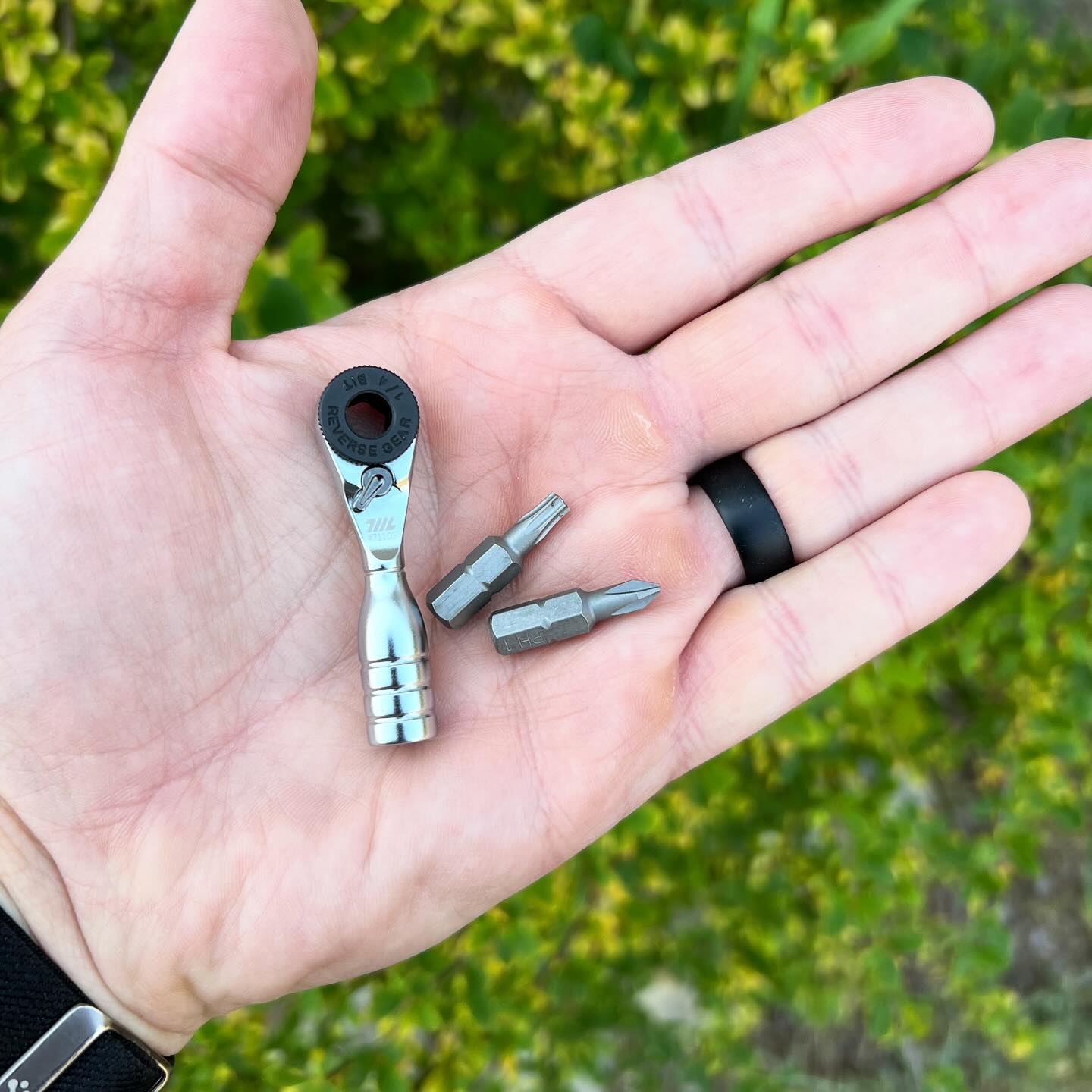 The EDC Tool Roll: 711L Mini Ratchet Wrench | Jerking the Trigger